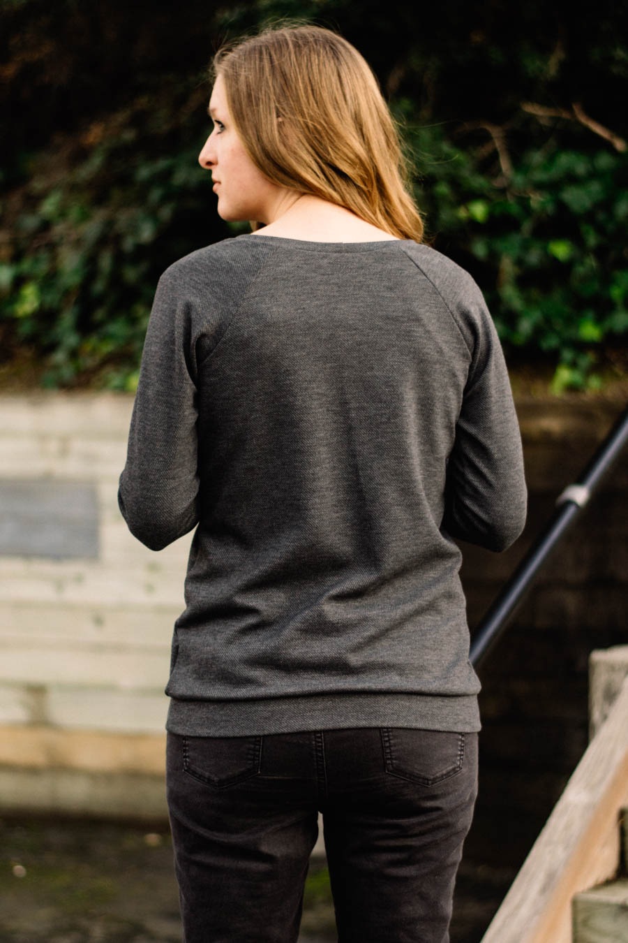 The Lane Raglan [Neckline Adjustment] – The Sewing Things Blog